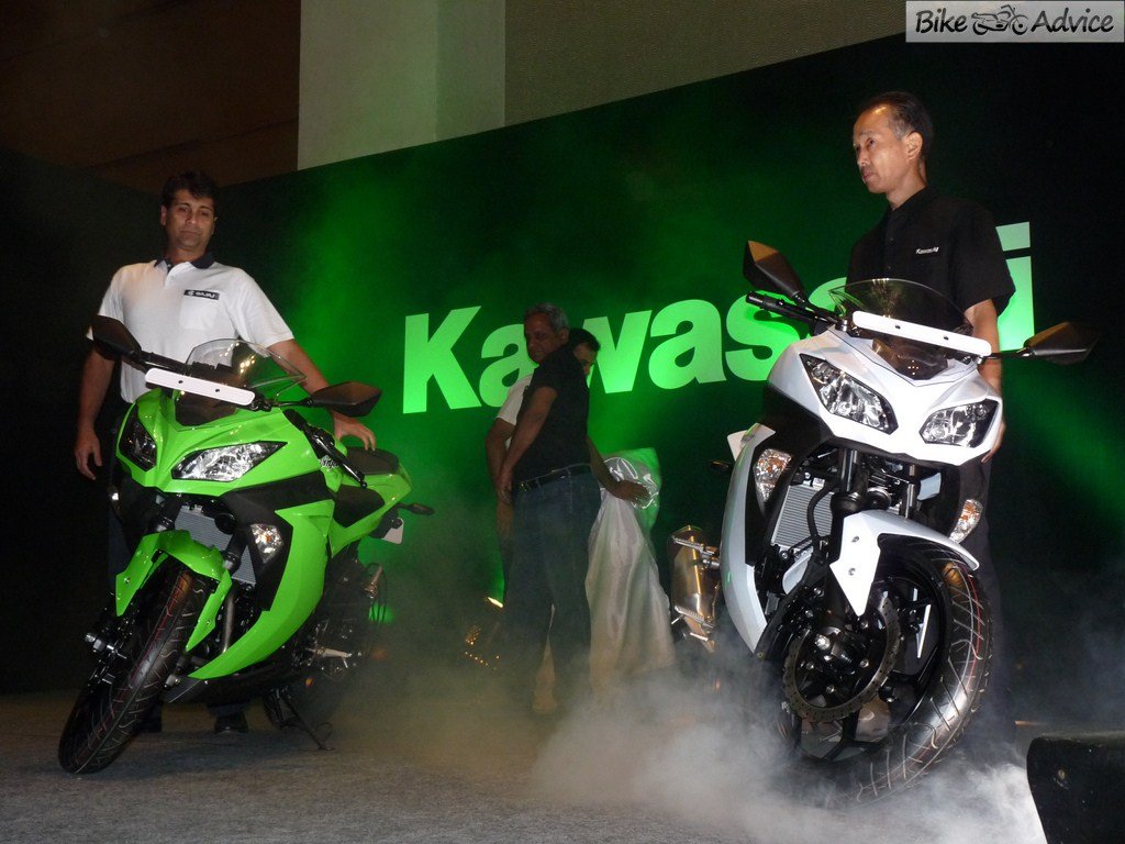 New Kawasaki Ninja 300 - A Closer Look And Pictures [24 Images]