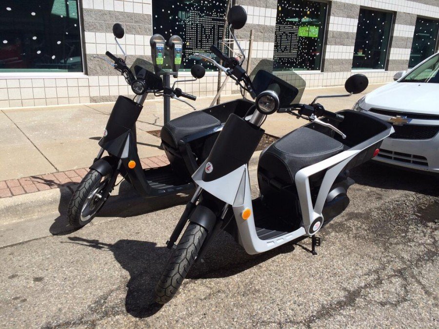 Mahindra Launches Electric Scooter GenZe; Opens New Facilities in US [Pics]