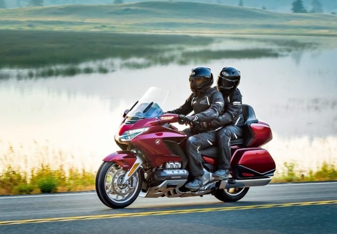 Launched: 2018 GoldWing Price, Pics, Features & Changes