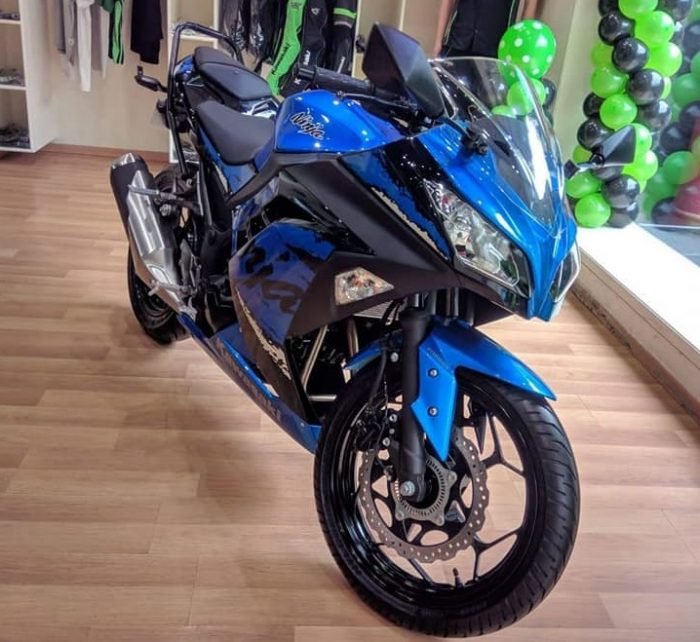 New 2018 Ninja 300 Changes, Pics, Features & All Details