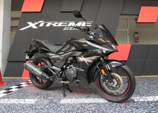 Surprise! Full Faired Xtreme 200S Launched at ₹ 98,500 | BikeAdvice ...