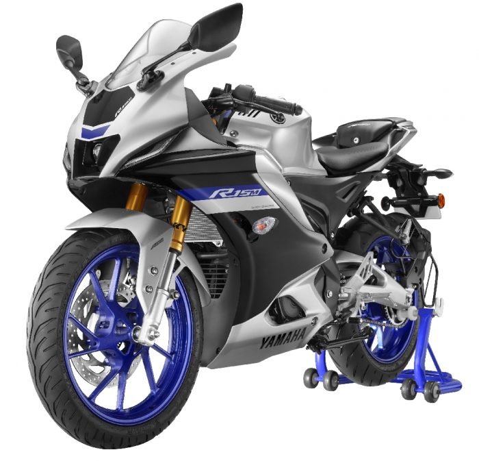 R15M vs R15 v4 - List of 5 Differences