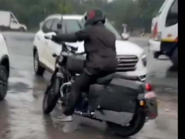 Upcoming Royal Enfield Super Meteor 650/Thunderbird 650 Clearly ...