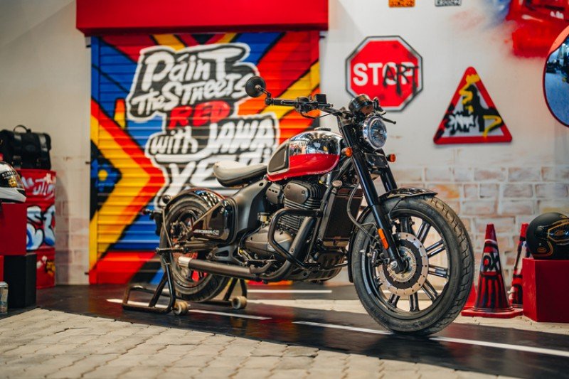 Top-of-The-Line Jawa 42 Bobber Red Sheen Launched at 2.29 Lac